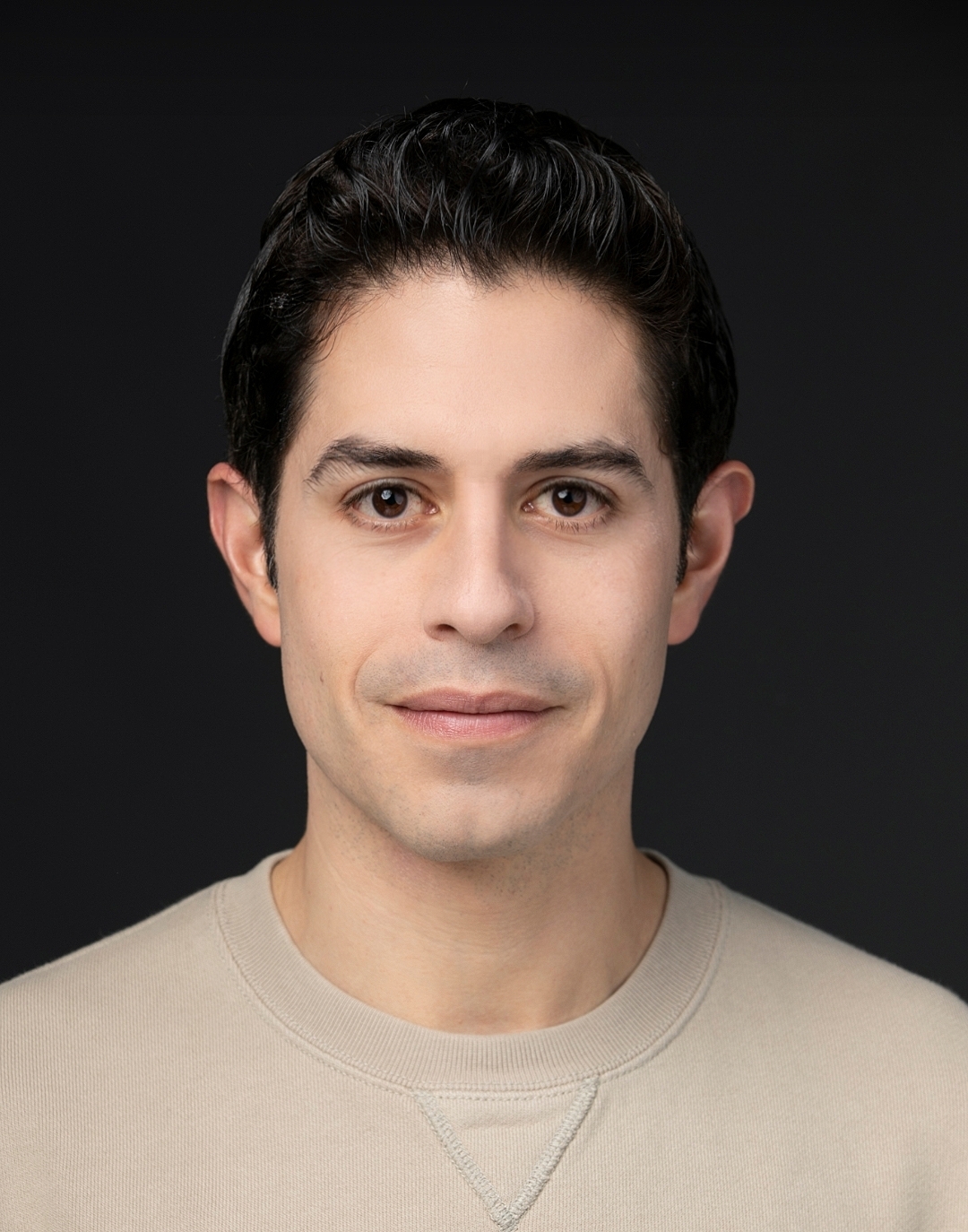 Adrián Alarcón – Elvira Richards